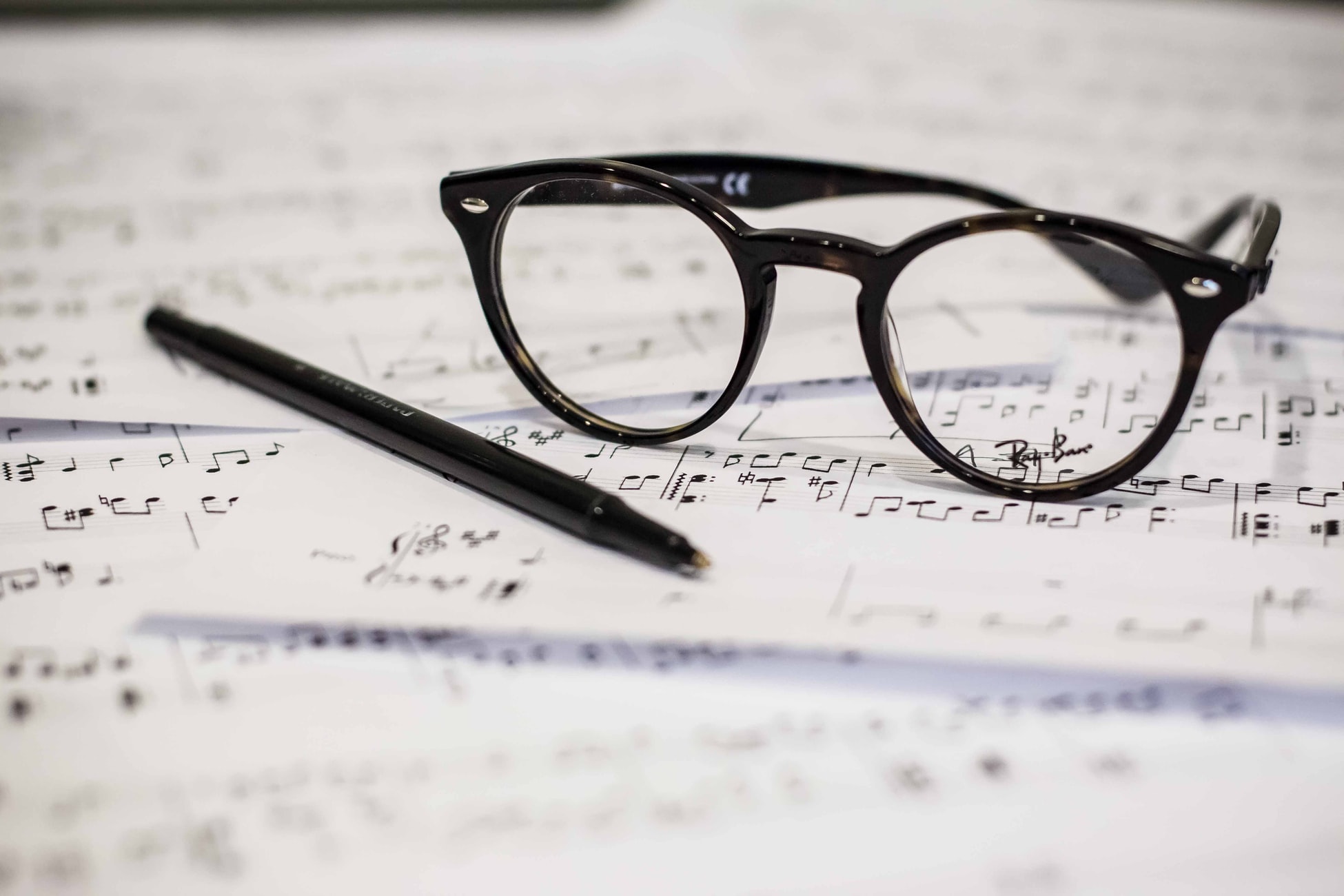 16 Songwriting Tips for Beginners and Pros - Better Songs